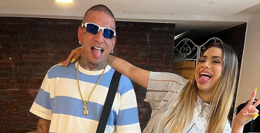 Lexa curte show do ex-marido, MC Guimê: 'Parceiros'