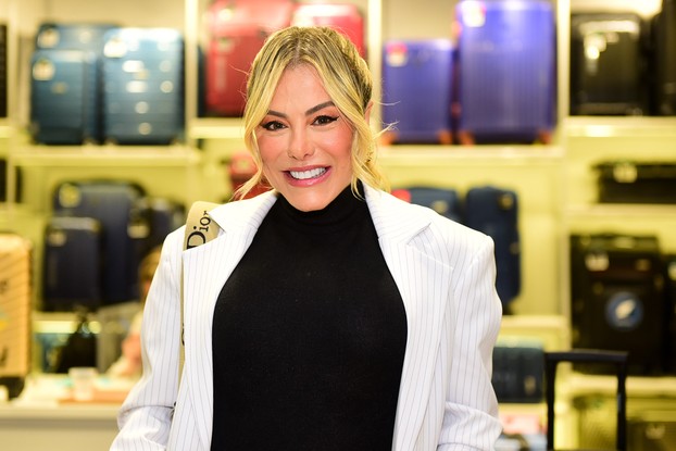 Saiba tudo sobre: Poliana Rocha