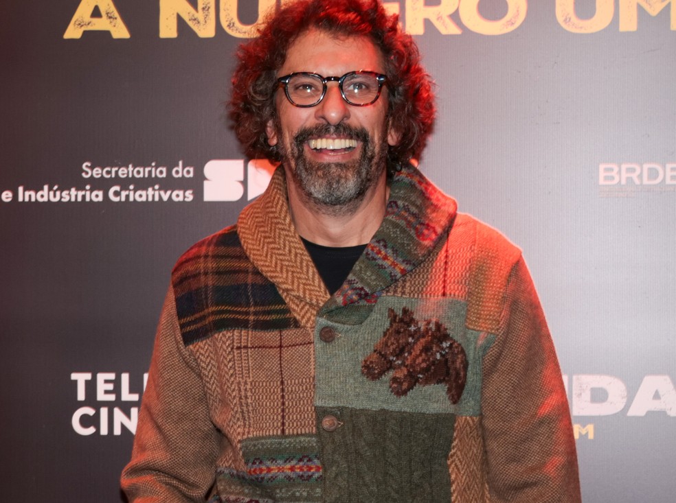 Milhem Cortaz, de 'Os Outros', aparece com visual diferente ao lançar ...