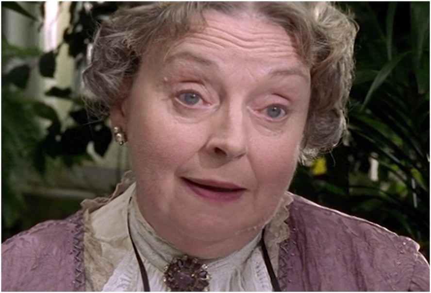 Morre Barbara Leigh-Hunt, atriz de 'Orgulho e Preconceito', aos 88 anos