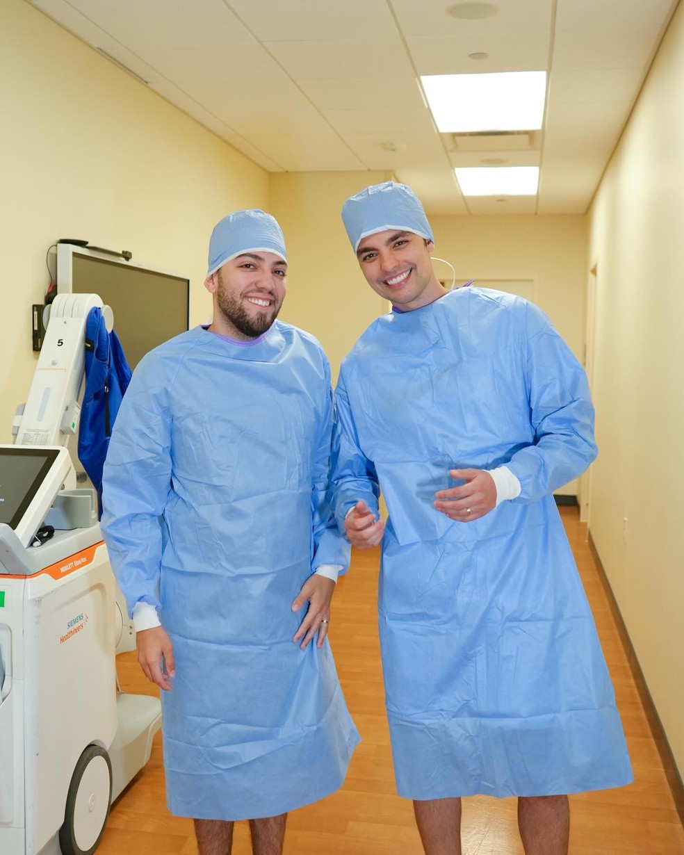 Nasce Mia, filha de Lucas Rangel e Lucas Bley, nos EUA