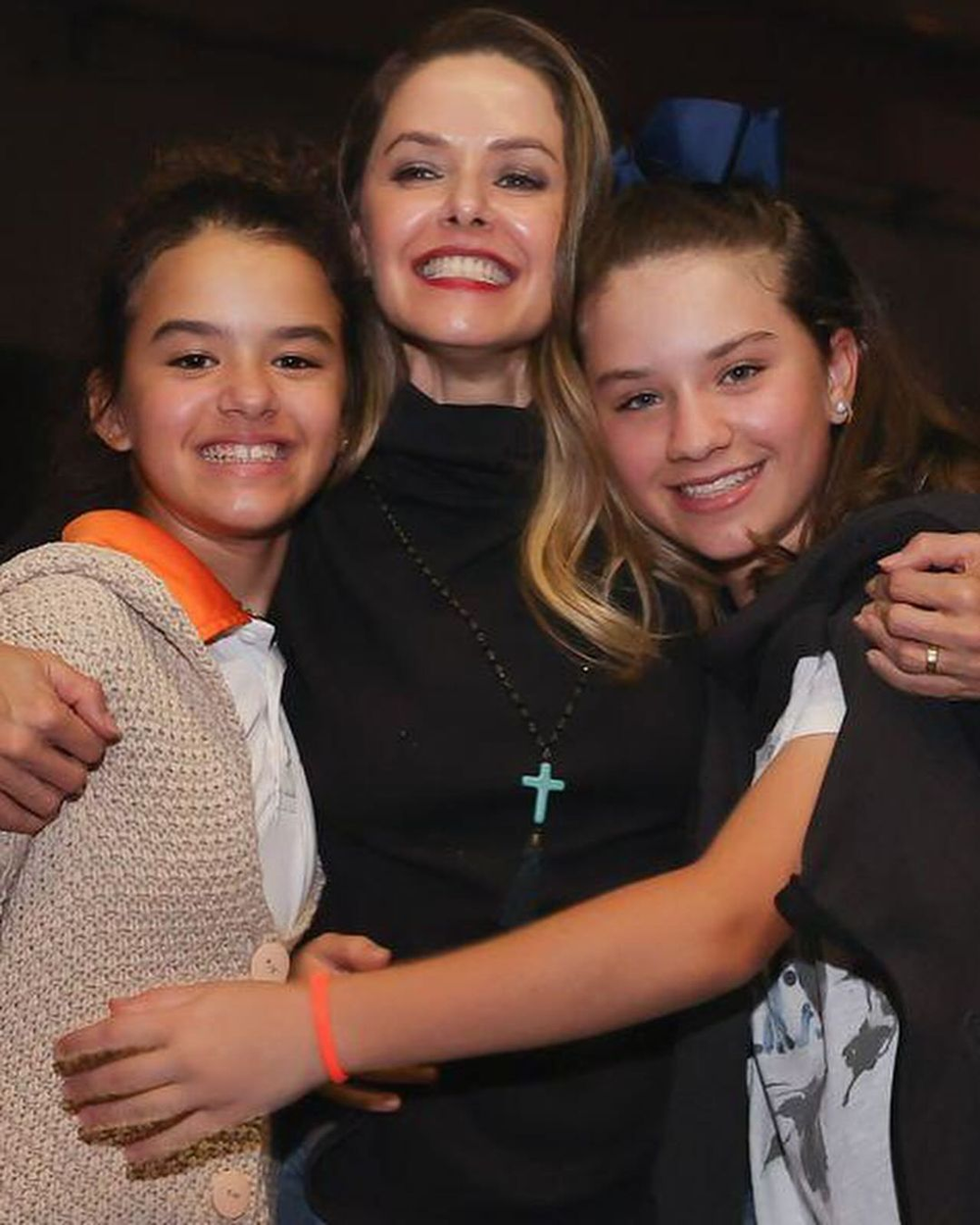 Bianca Rinaldi parabeniza gêmeas pelos 15 anos, e seguidores reagem ...