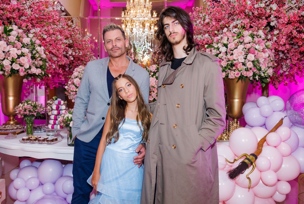 Filho de Henri Castelli e Isabeli Fontana impressiona por altura em ...