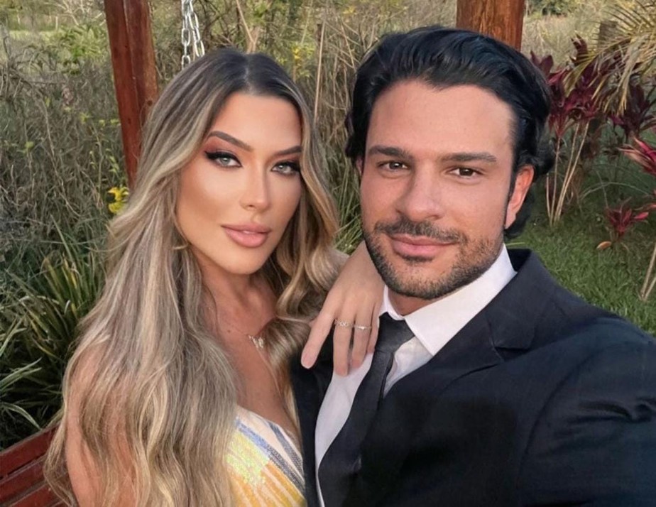 Renata Muller revela planos com atual namorado e diz que quer escrever ...