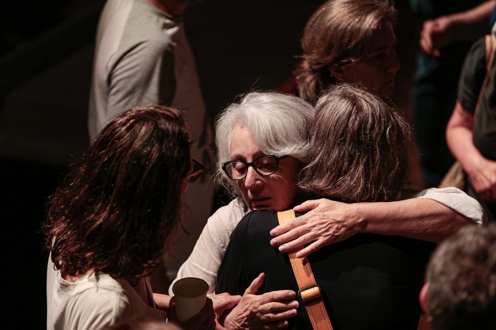 Artistas e familiares se despedem do incentivador cultural Danilo ...