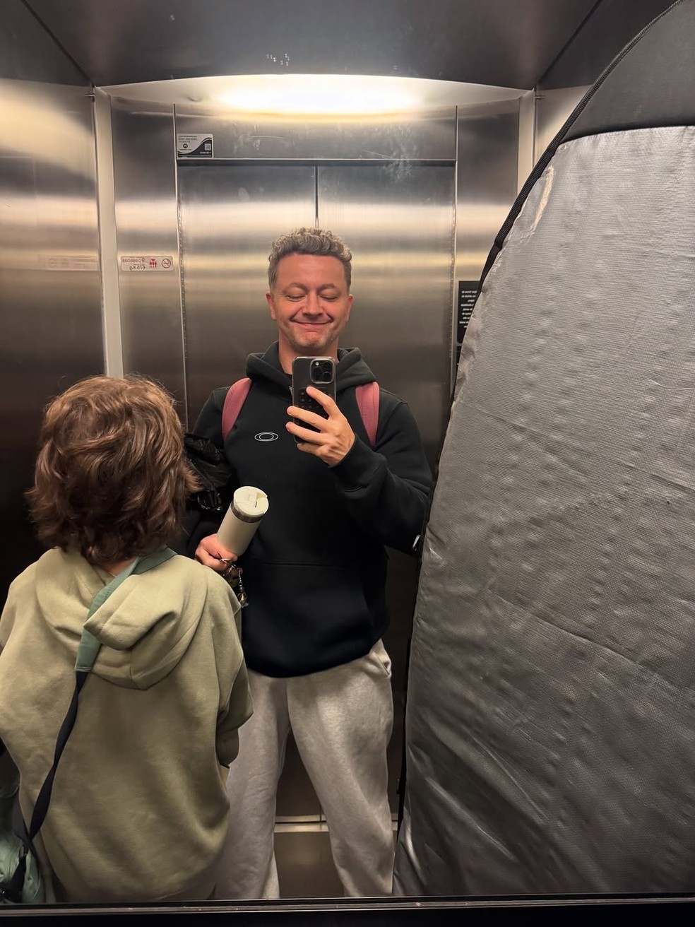 Lucas Lima abre álbum de fotos de viagem com filho que tem com Sandy e ...