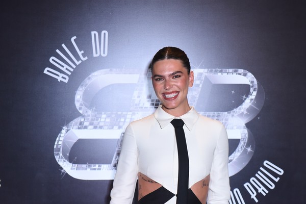 Baile BB reúne Poeta, Sabrina, Flávia Alessandra e mais famosos em São ...