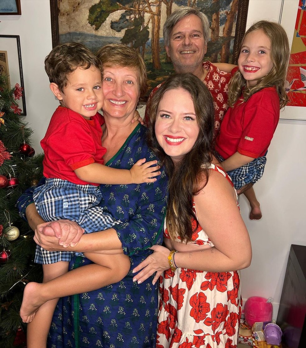 Mari Bridi celebra empoderamento e afirma ser 'gostosa até de pijama em ...