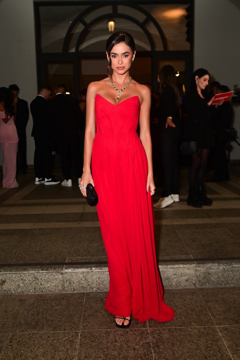 Famosos marcam presença em casamento de Tainá Castro e Eder Militão; fotos