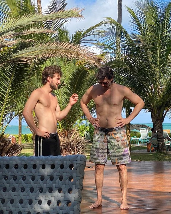 Felipe Ricca abre álbum de viagem em família com Adriana Esteves e ...