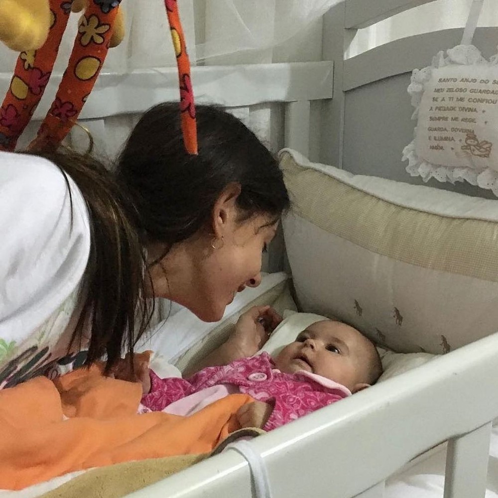 Ana Castela abre álbum da família e resgata fotos da infância no Dia ...