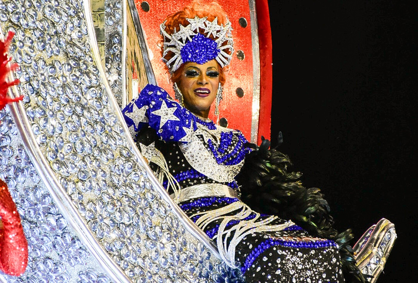 Madu Fraga é Exu em desfile da Vai-Vai: 'Tem que ter responsabilidade'