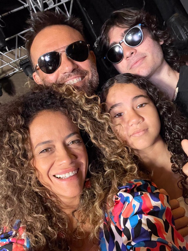 Alex Nader fala de casamento aberto com Aline Borges: 'Viver ...