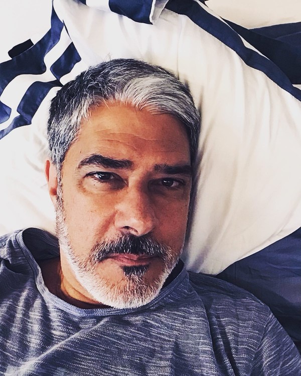 William Bonner anuncia férias e nega boatos de aposentadoria