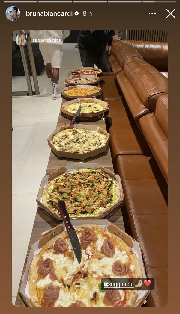 Neymar e Bruna Biancardi jantam juntos após nascimento de suposta filha ...