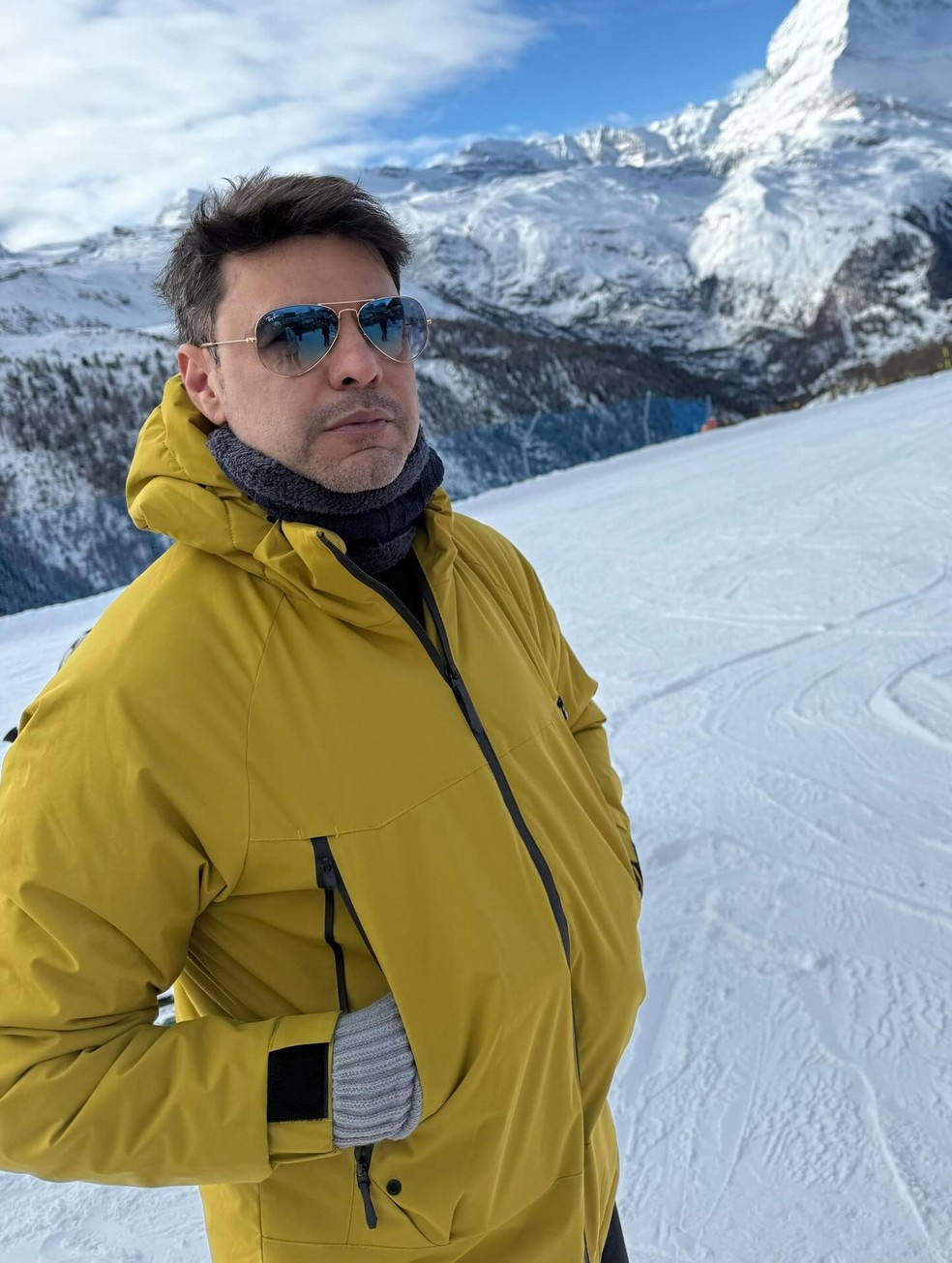 Zezé Di Camargo se declara para Graciele Lacerda e a filha Clara ...