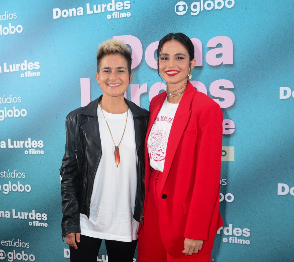 Regina Casé e elenco lançam ‘Dona Lurdes, o Filme’ no Rio