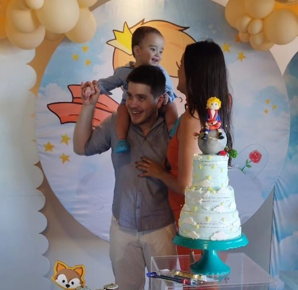 Ex-ator mirim Pedro Malta mostra festinha de 1 ano do filho