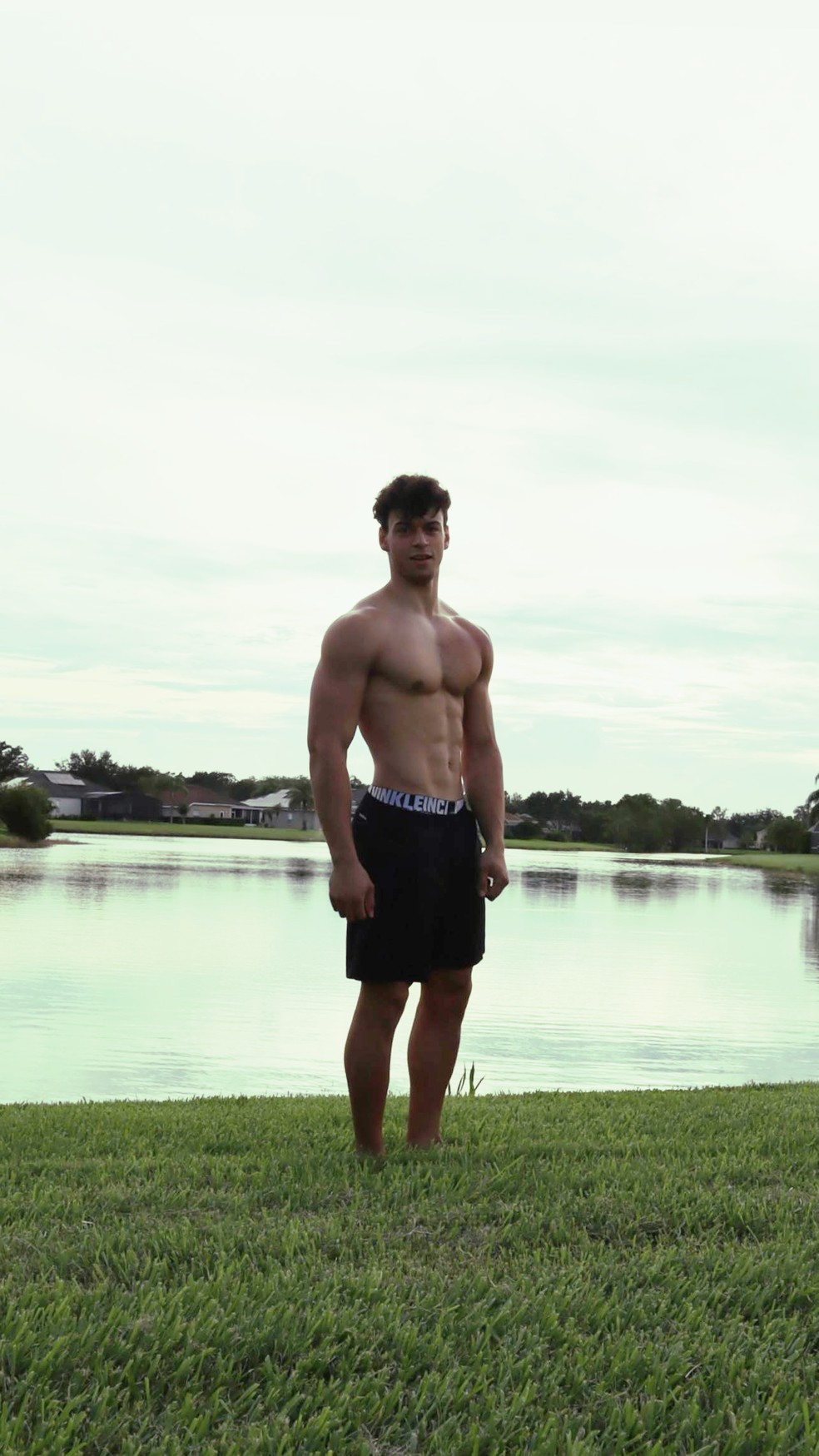 Filho de Xanddy e Carla Perez, Victor Alexandre mostra corpo sarado em ...