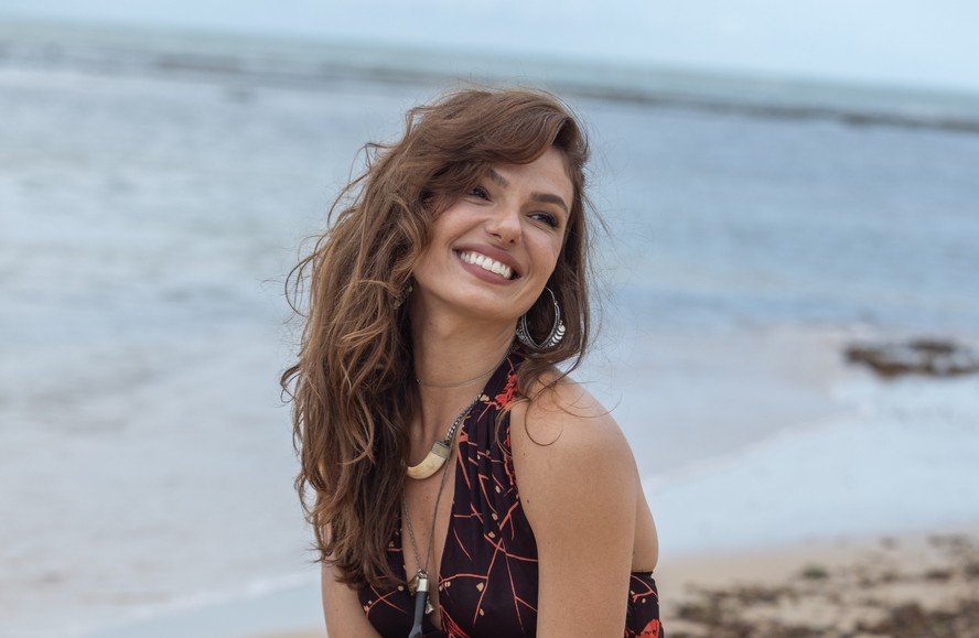 Isis Valverde reflete sobre filme de Ângela Diniz: 'Todas nós já ...