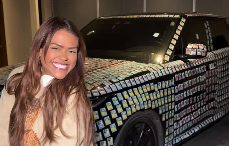 Camila Loures completa álbum da Copa em 24h e cobre o carro do irmão ...