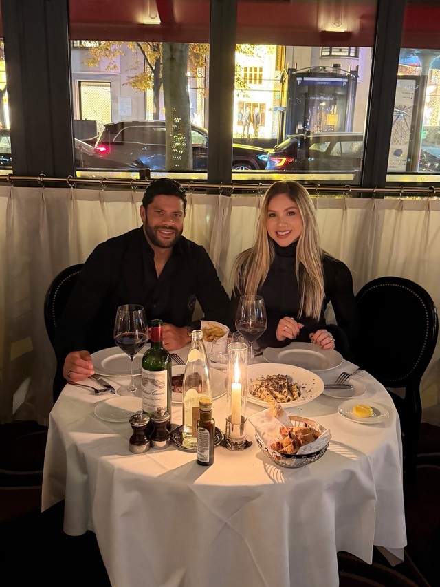 Hulk tem jantar romântico com a esposa: 'Paris é linda, mas com você ...