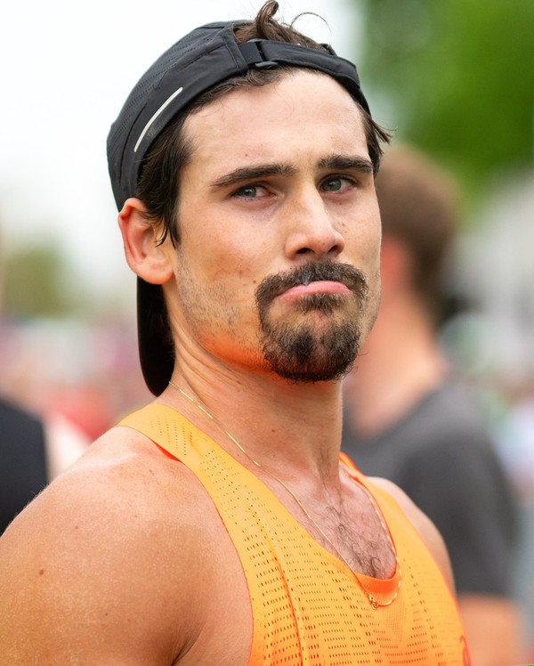 Nicolas Prattes anuncia que participará da maratona das Olimpíadas de Paris