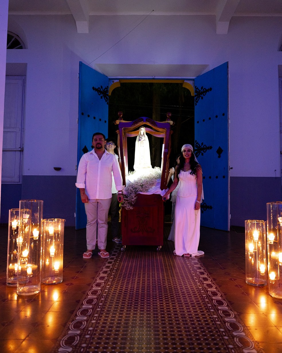 Xand Avião e Isabele Temoteo renovam votos de casamento