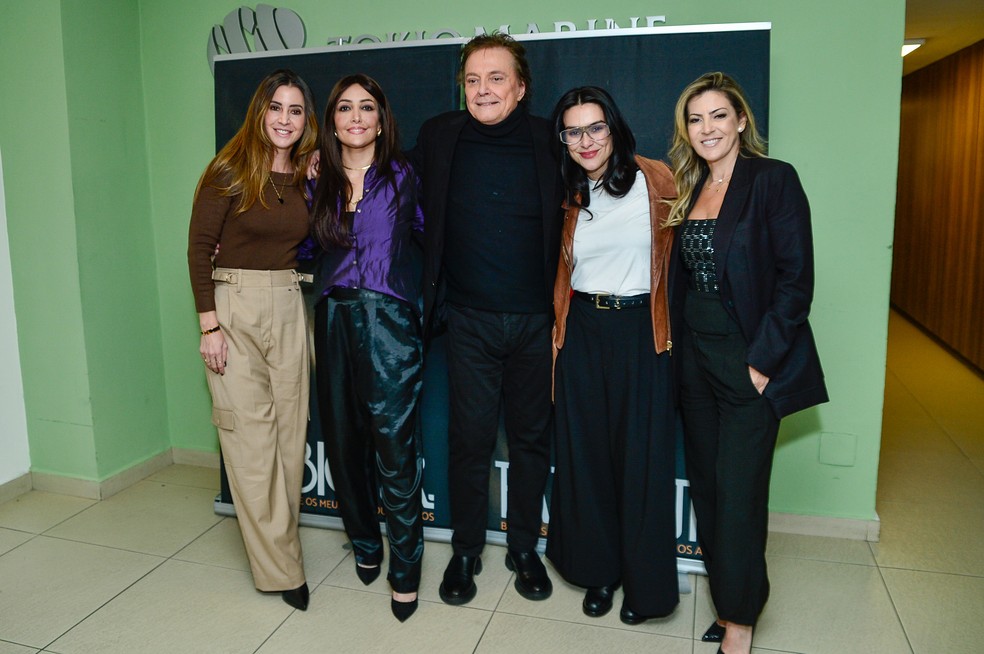 Sogra de Cleo Pires se derrete ao ver show de Fábio Jr.: 'Lindo'