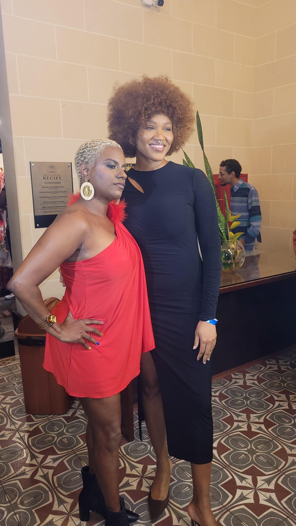 Shirley Cruz e Luedji Luna, que estrelam o filme 'A Melhor Mãe do Mundo ...