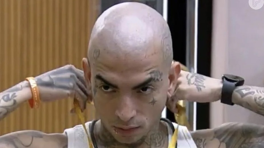 Equipe de Guimê se pronuncia sobre seu comportamento na Festa do Líder