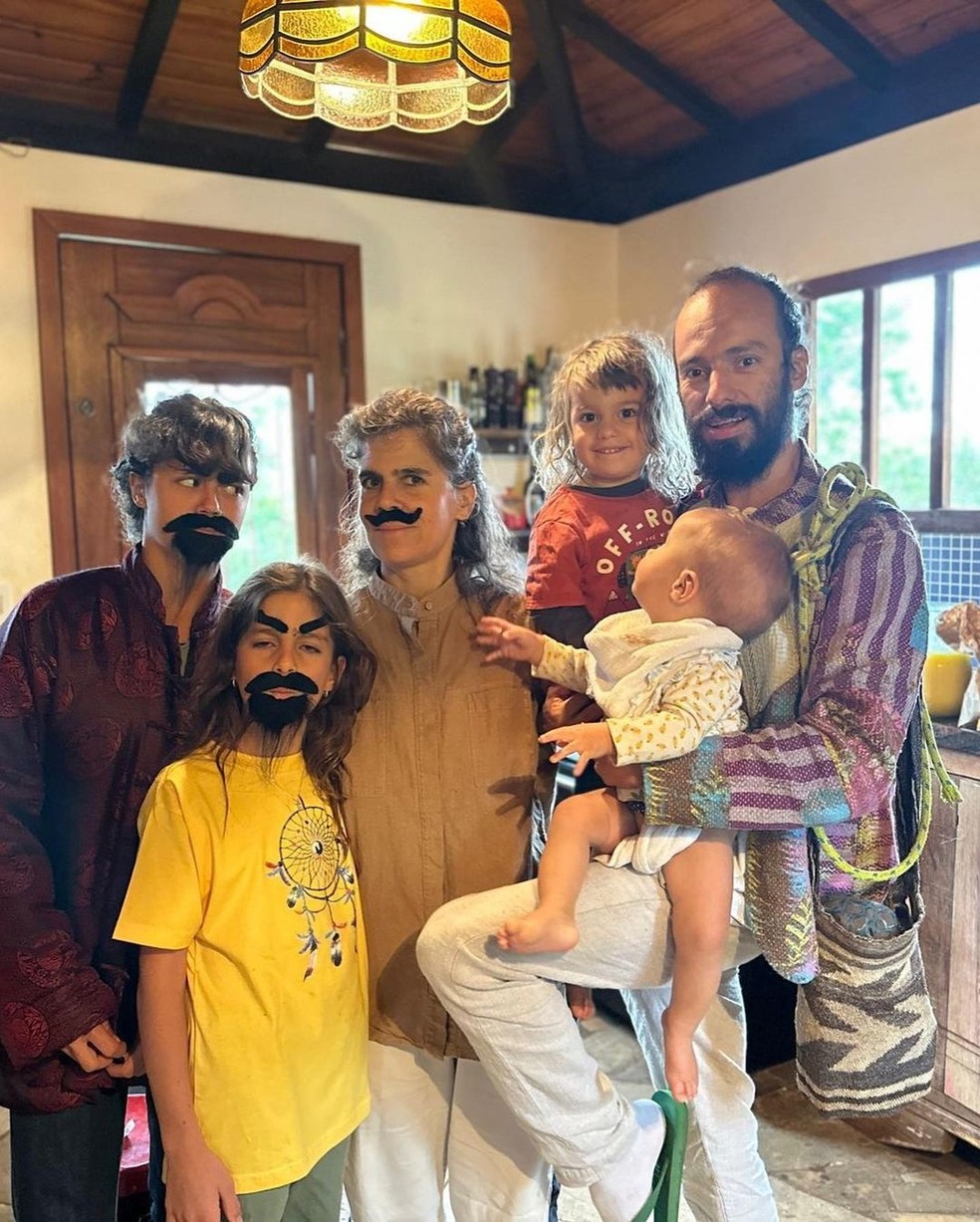 Filha de Ana Maria Braga é elogiada por vida simples ao posar com a ...