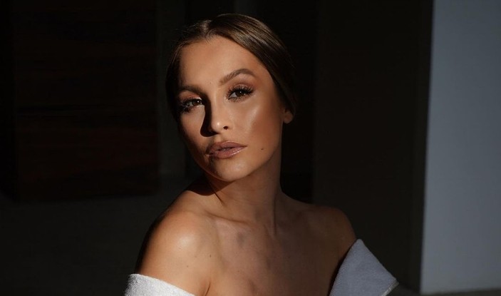 Saiba tudo sobre: Carla Díaz