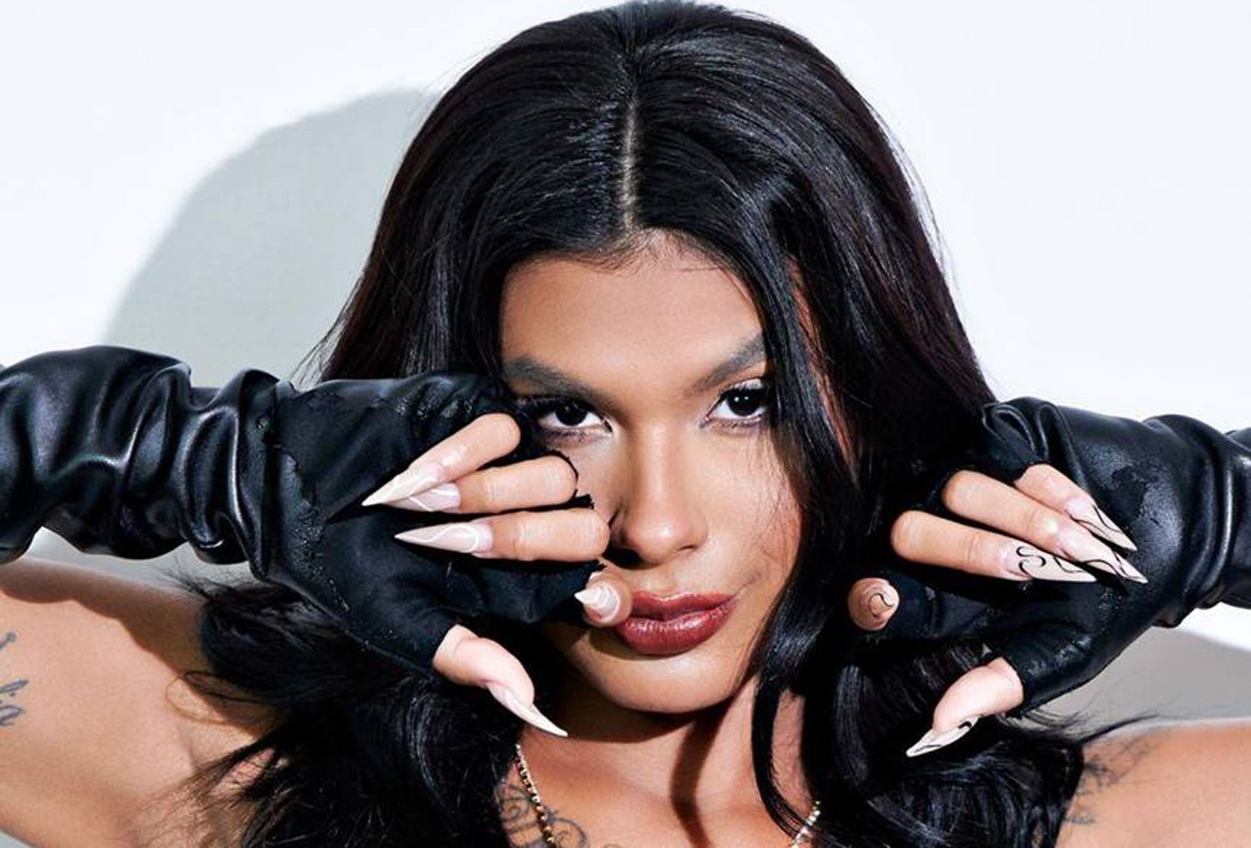 Pocah comanda show do bloco LGBT+ Sai, Hétero! no Carnaval 2025 no Rio