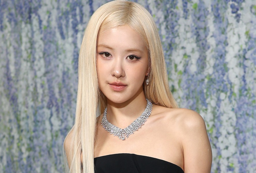 Rosé, do BLACKPINK, retorna ao Met Gala 2026 vestindo Saint Laurent ...