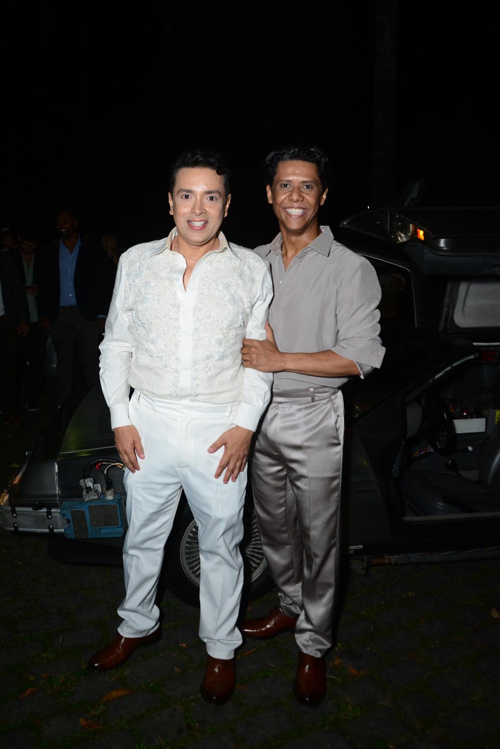 Paolla Oliveira, Larissa e André, Sheron e mais famosos vão a casamento de Rodrigo Fagundes e ...