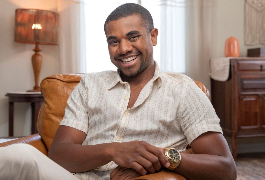 Davi Brito passa por cirurgia e equipe pede apoio dos fãs