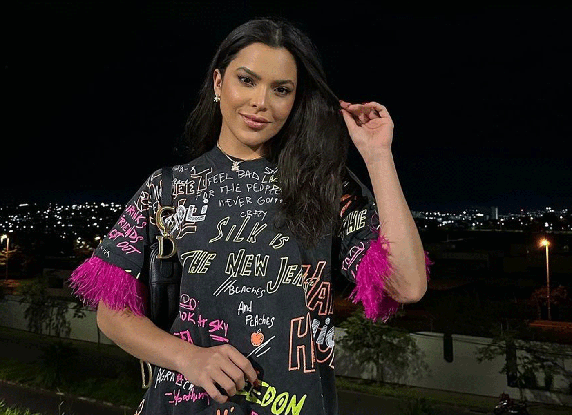 Saiba tudo sobre: Emilly Araújo