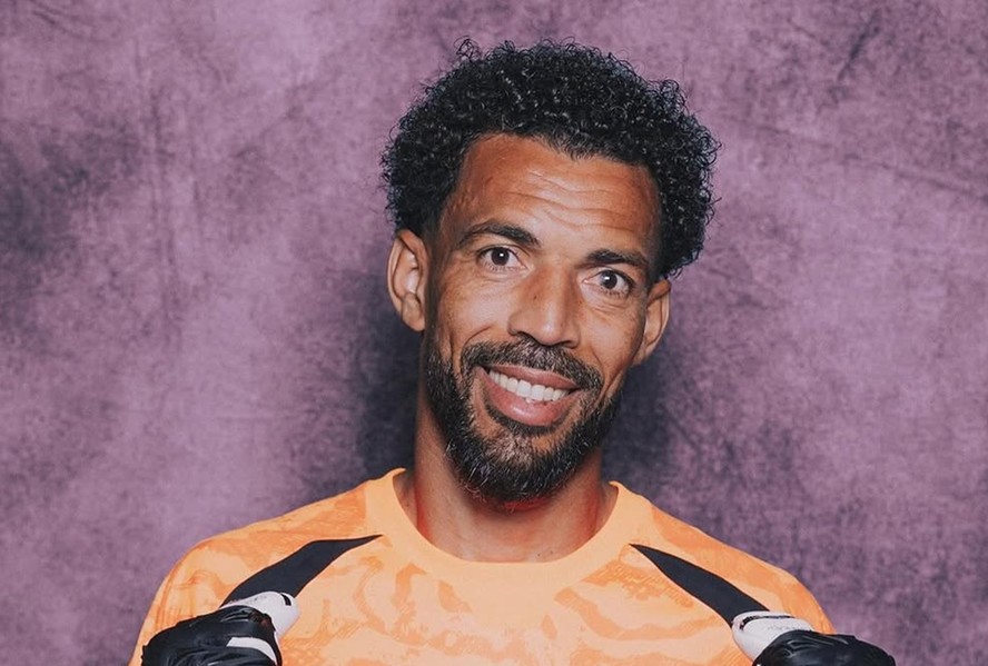 Vozinha, goleiro de Cabo Verde, ultrapassa 1 milhão de seguidores e é ...