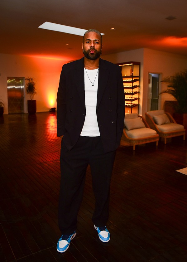 Miss Brasil Natália Guimarães rouba a cena em evento de beleza em SP