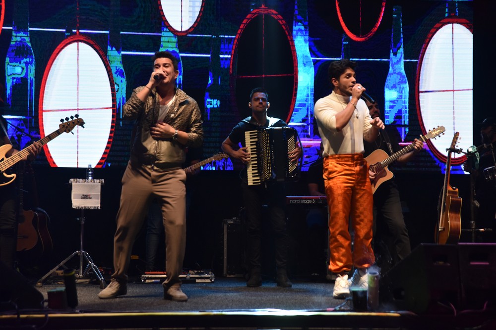 Hugo & Guilherme lança novo DVD, e Hugo relembra amizade com Marília ...