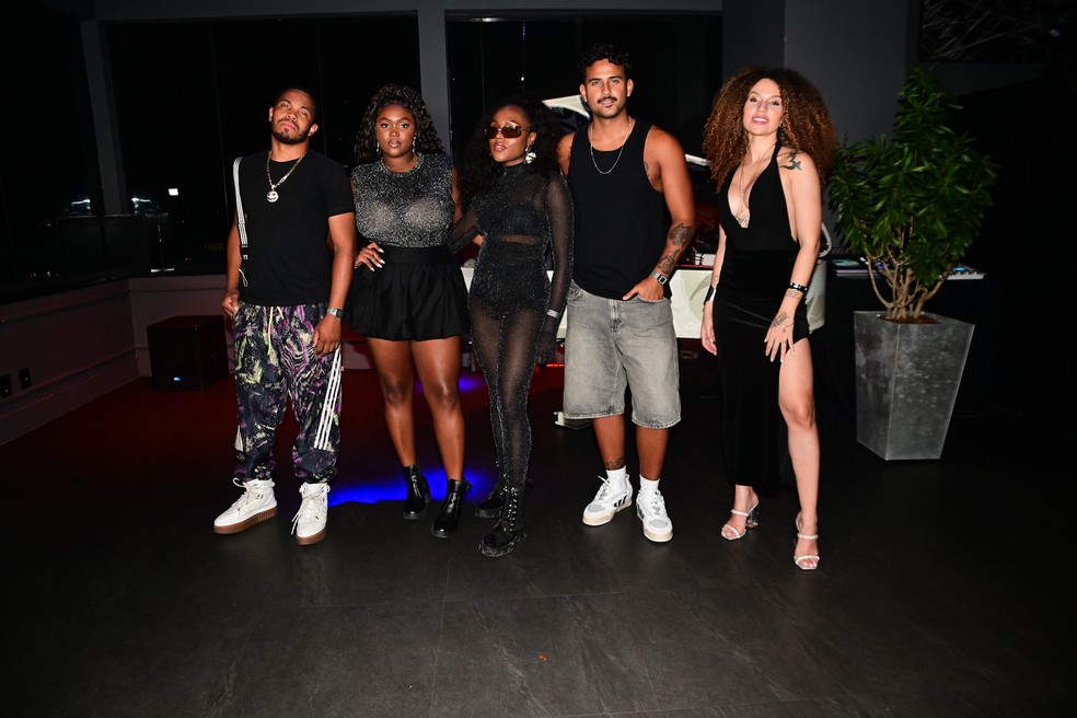 Ananda, alvo de ataques racistas de Ana Paula Minerato, usa look ...