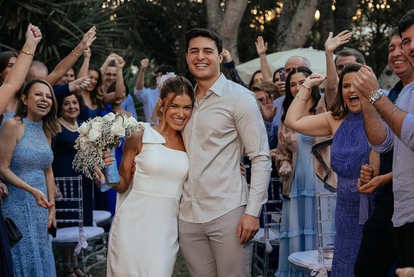 Nora de César Filho revela oração que fez aos 14 anos para se casar com ...