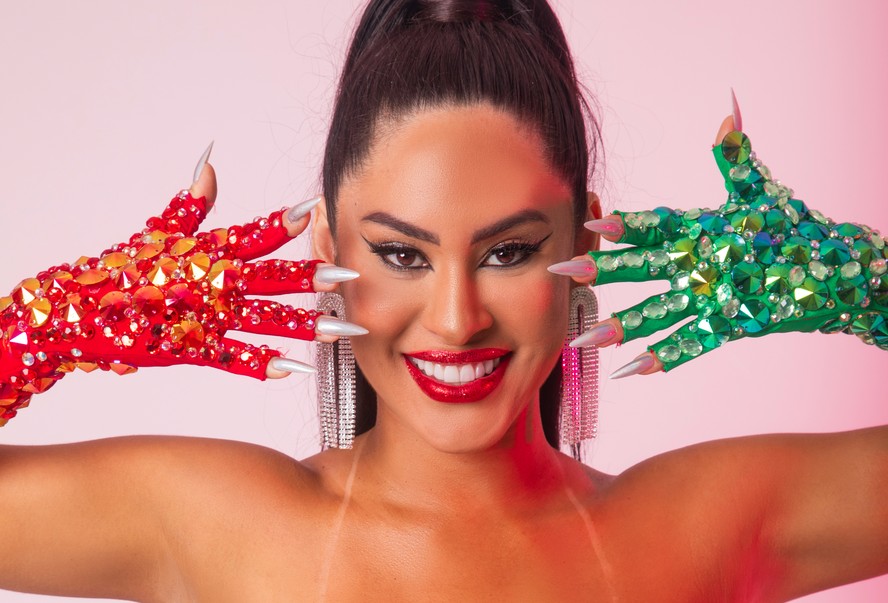 Isabelle Nogueira escolhe look deslumbrante para apresentação como musa ...