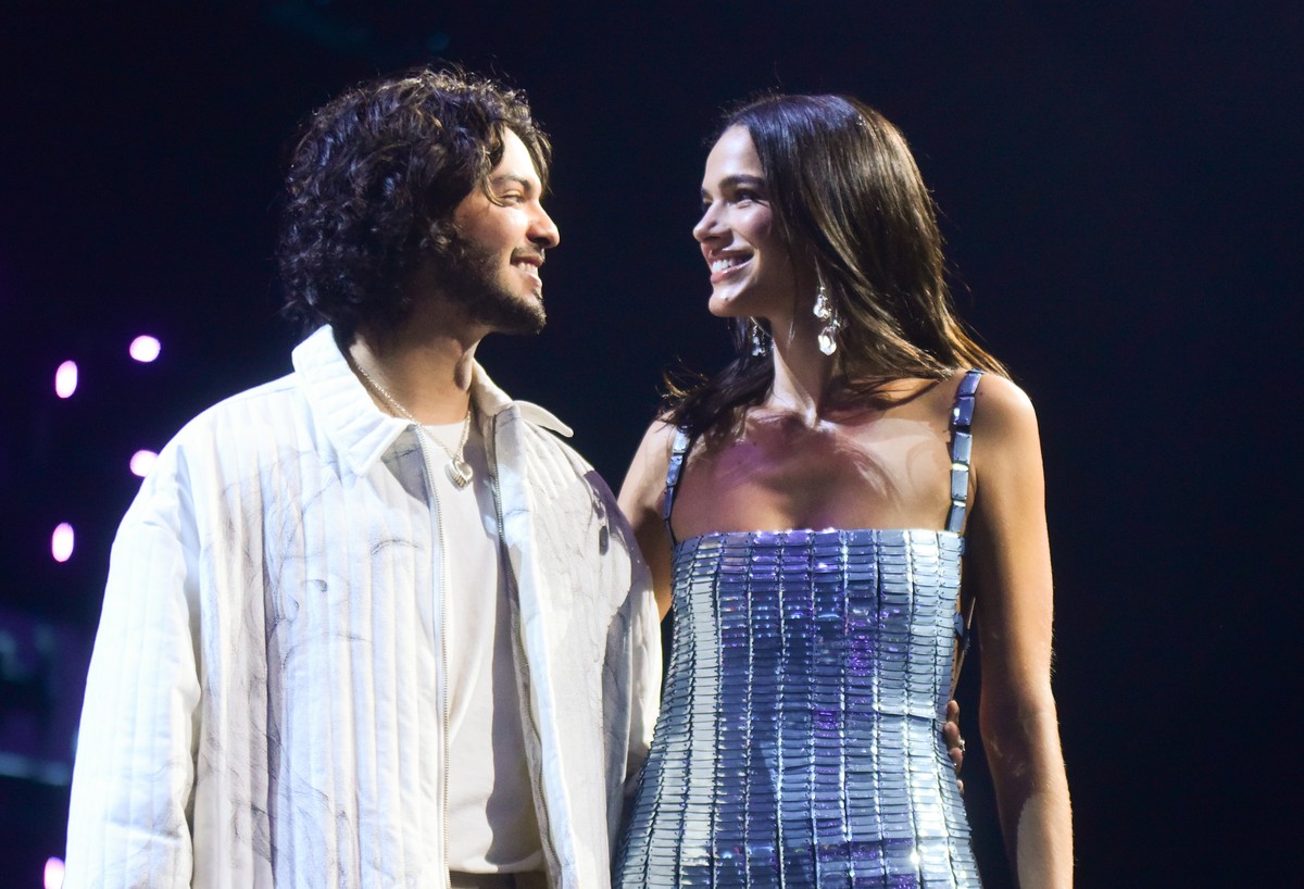 Bruna Marquezine sobre experiências em Hollywood com Xolo Maridueña: 'Como vim parar aqui?'