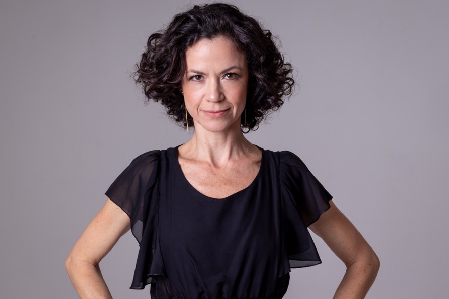 Fernanda Botelho, funcionária dos Roitman em 'Vale Tudo', comemora ...