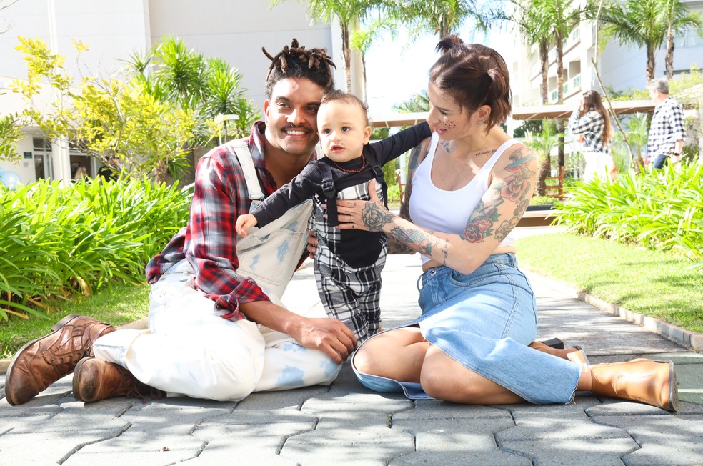 Nanda Terra e Marck David, de Casamento às Cegas, celembram 1º ...