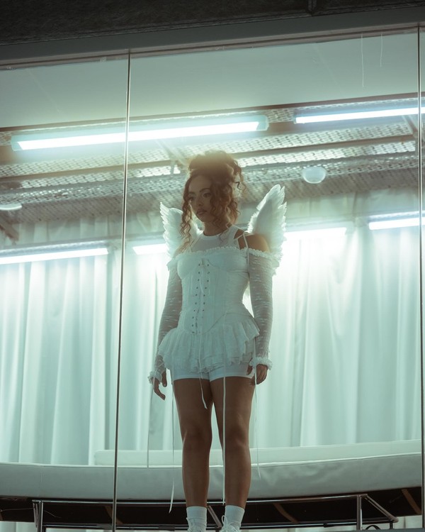 JADE ousa com 'Angel Of My Dreams' e declara: 'É o trampolim perfeito para o meu mundo'