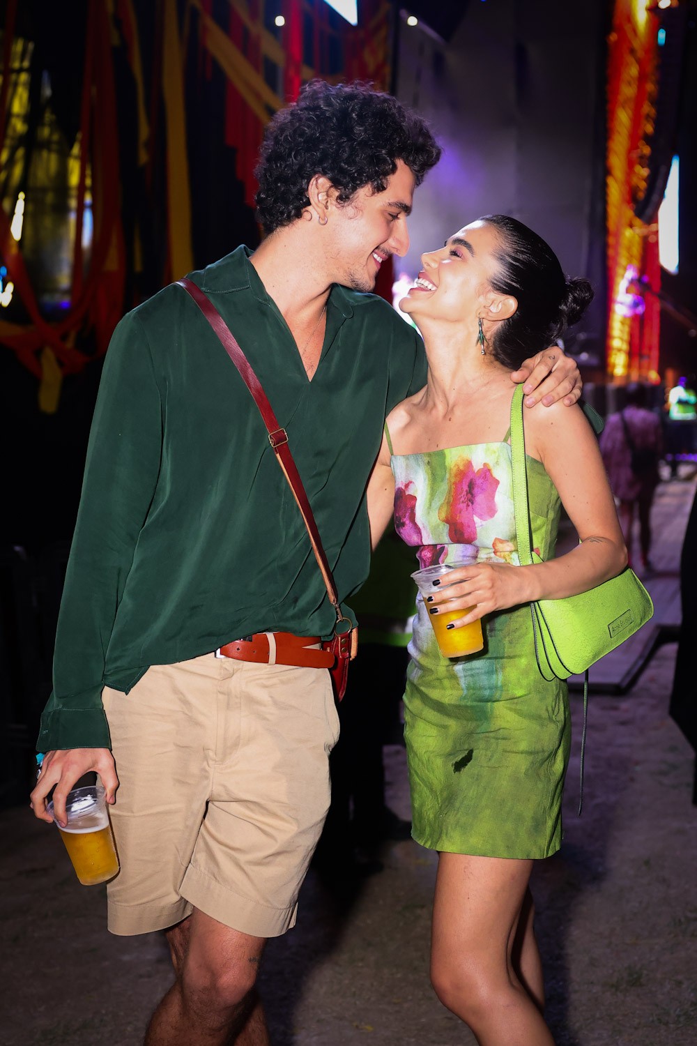 Conheça Jullio Reis, noivo de Manu Gavassi e pai do primeiro filho da ...