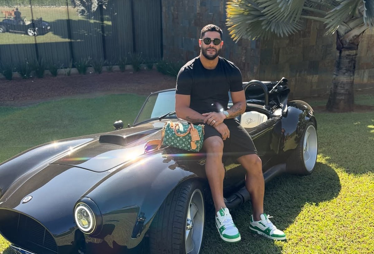 Hulk exibe seu conversível sonho de consumo de colecionadores